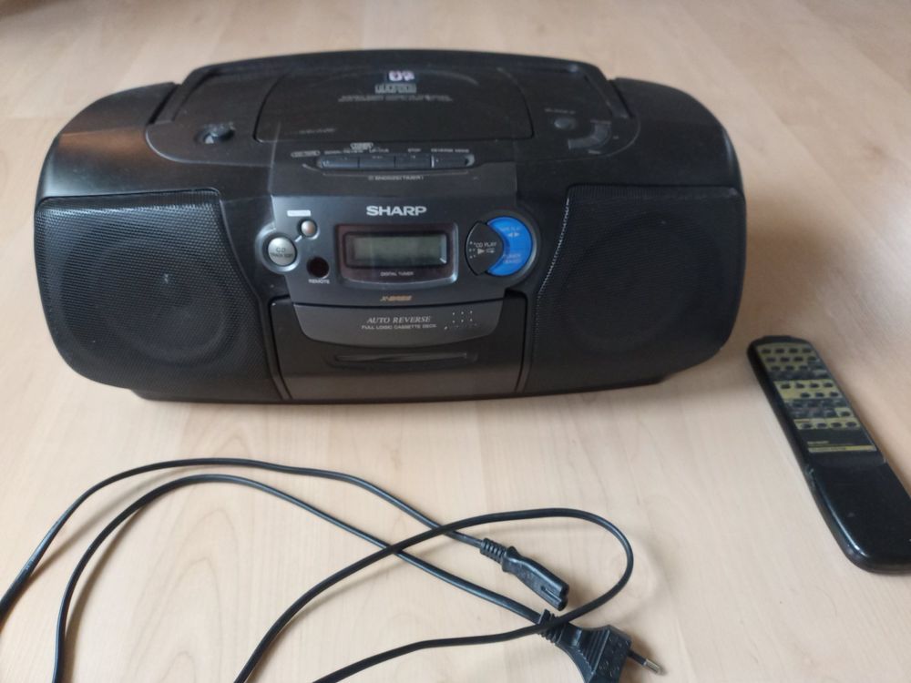 CD-Player Sharp QT-CD80 (Gebraucht) in Niederweningen für CHF 25 – mit ...