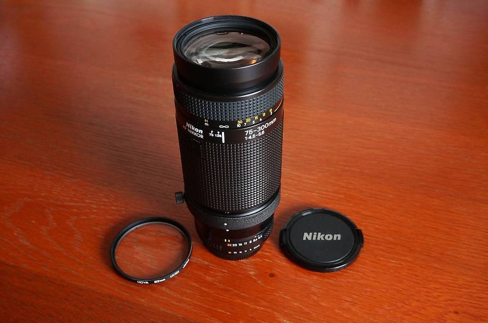 Nikon AF Nikkor 75-300mm f4.5-5.6 Tele Schiebezoom TOP (Gebraucht) in ...