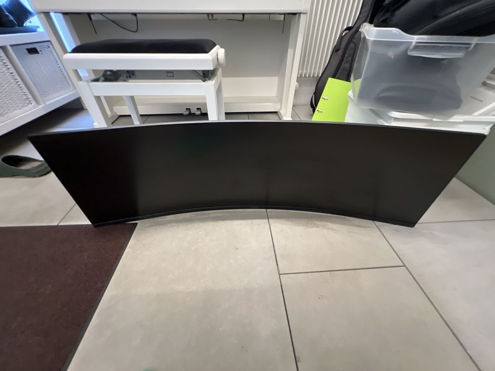 Samsung 49” Super Ultrawide 120hz (Gebraucht) in Uerzlikon für CHF 305 ...