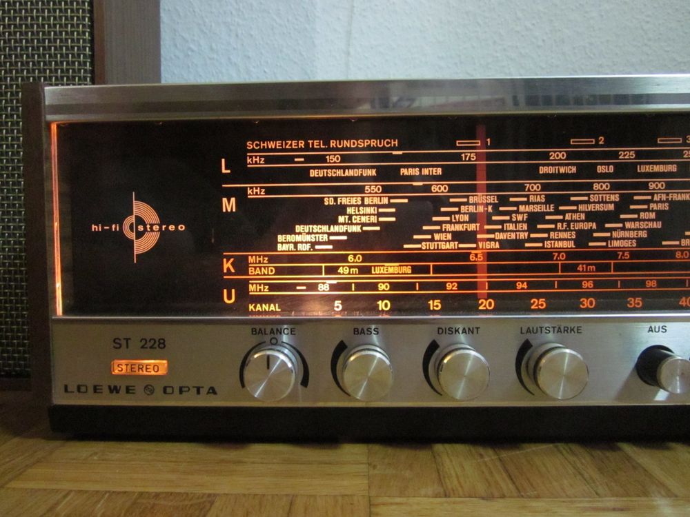 Loewe - ST228 (classic 1970) Amplificateur avec Radio (Gebraucht) in ...