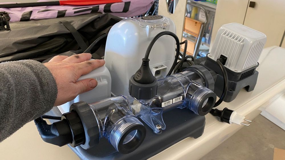 INTEX Chlorinator Salzwassersystem (Neu und originalverpackt) in Hinwil ...