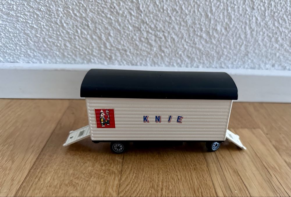Siku Zirkuswagen Knie Anhänger Oldtimer Spielzeug | Kaufen auf Ricardo