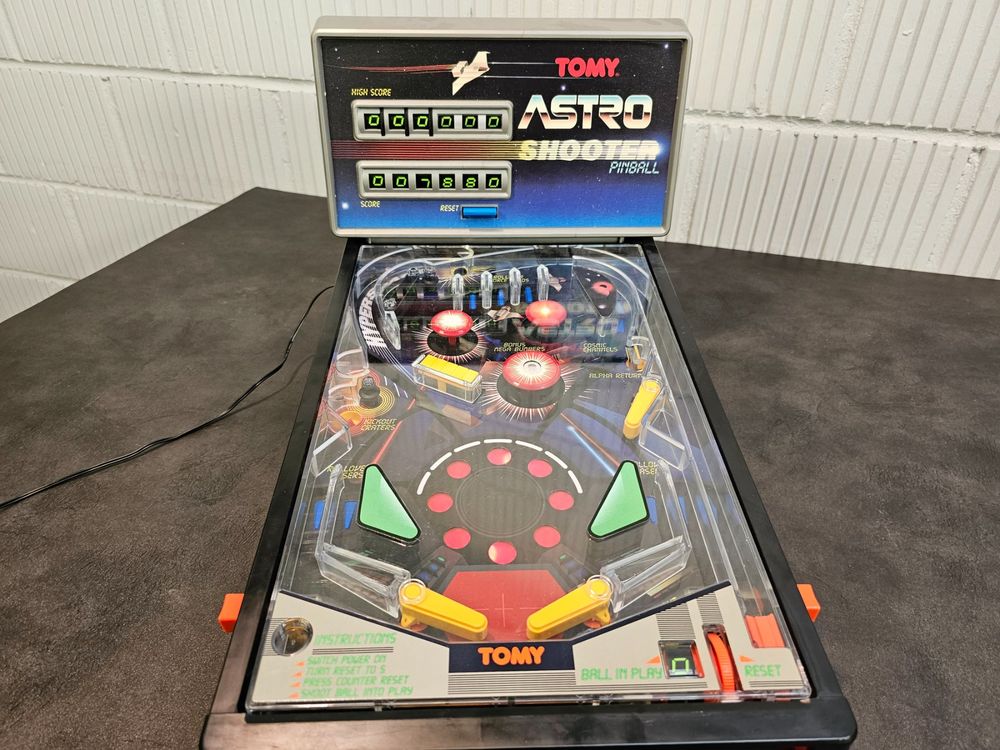 1980s Tomy Astro-Shooter Pinball Flipperkasten Tischmodell | Kaufen auf ...