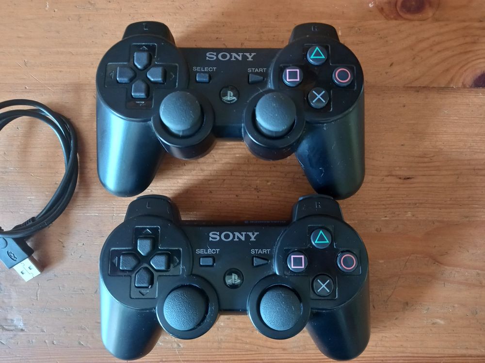 PLAYSTATION WIRELESS CONTROLLER 2 STÜCK (Gebraucht) in Bern für CHF 17 ...