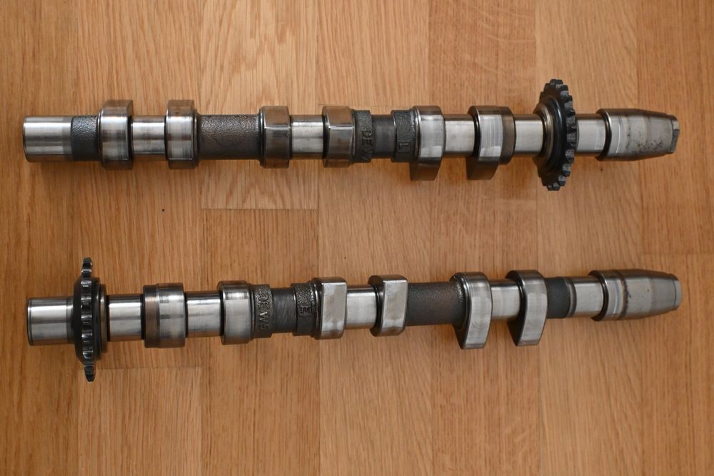 2x Original RS4 B5 Nockenwellen Audi A4 ASJ AZR | Kaufen auf Ricardo