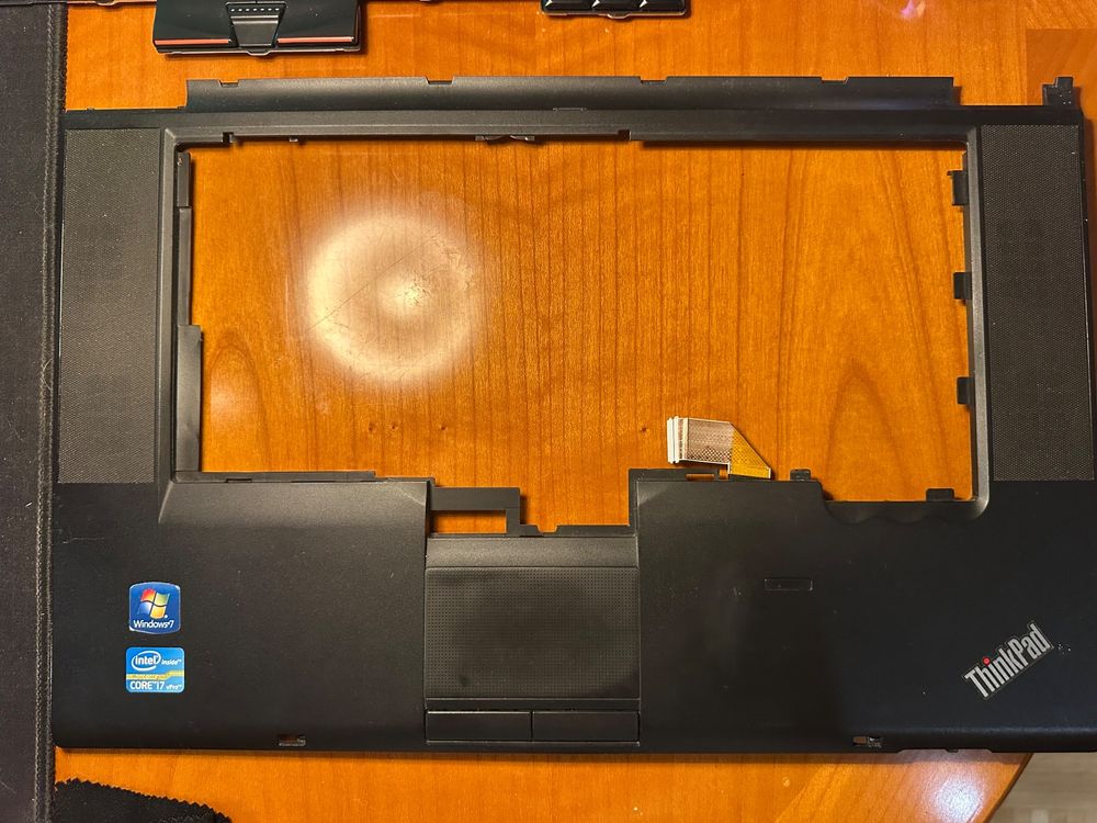 Lenovo ThinkPad W520 Palmrest mit Touchpad und Fingerprint (Defekt) in ...