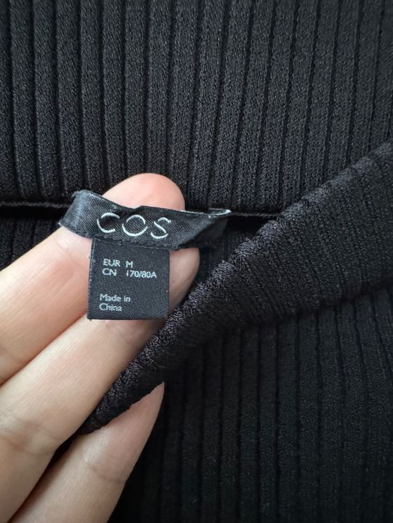 COS Pencilcut Rock Strick schwarz Gr.M | Kaufen auf Ricardo