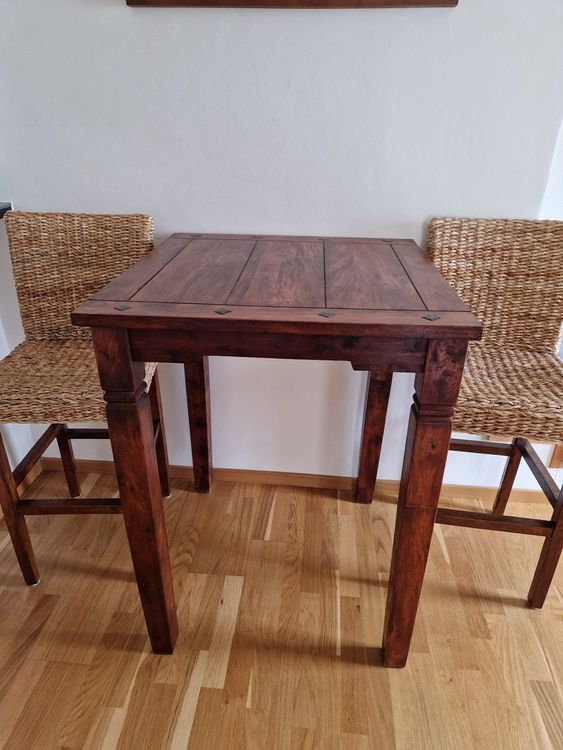 Bartisch Massivholz & 2 Barhocker Rattanoptik (Gebraucht) in St. Gallen für CHF 150 – nur ...