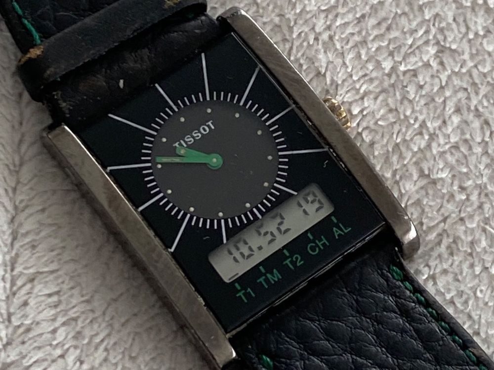 Vintage Herrenuhr TISSOT D377 Two Timer rar (D'occasion) à Dübendorf ...