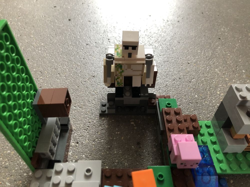 LEGO Minecraft 21123 Der Golem - Komplett mit Anleitung! (Gebraucht) in ...