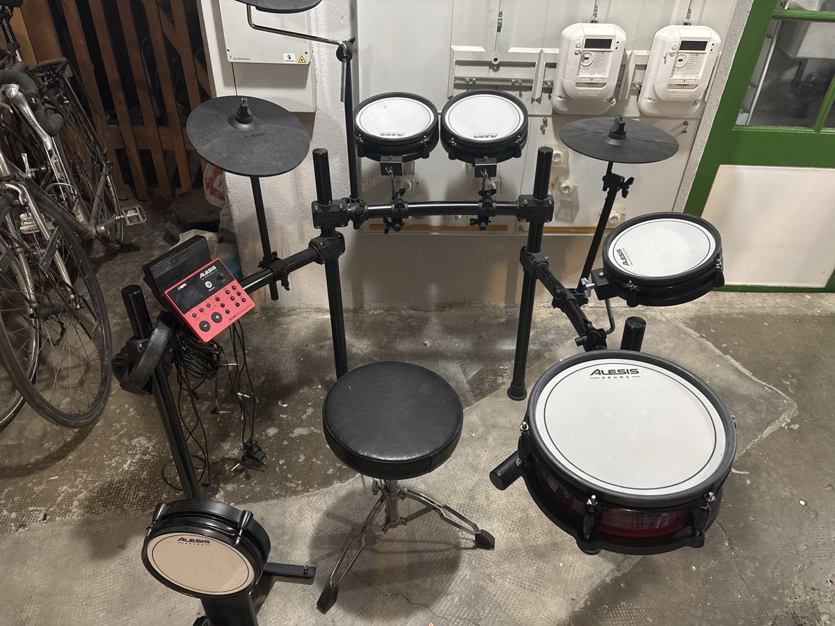 Batteria elettronica Alesis Nitro Pro in ottime condizioni! (Usato) a ...