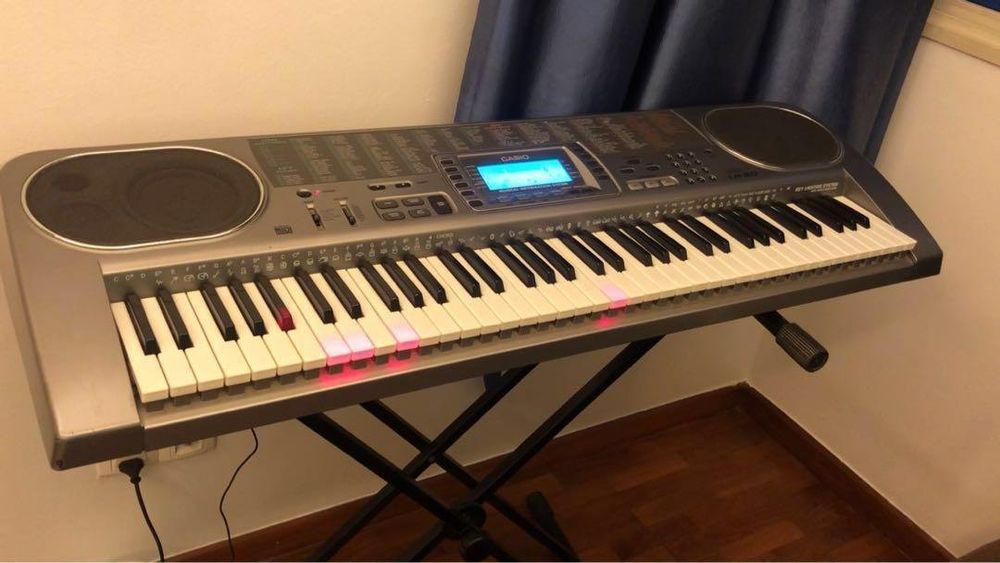 CASIO LK-80 Keyboard in Originalschachtel mit Ständer (Gebraucht) in ...