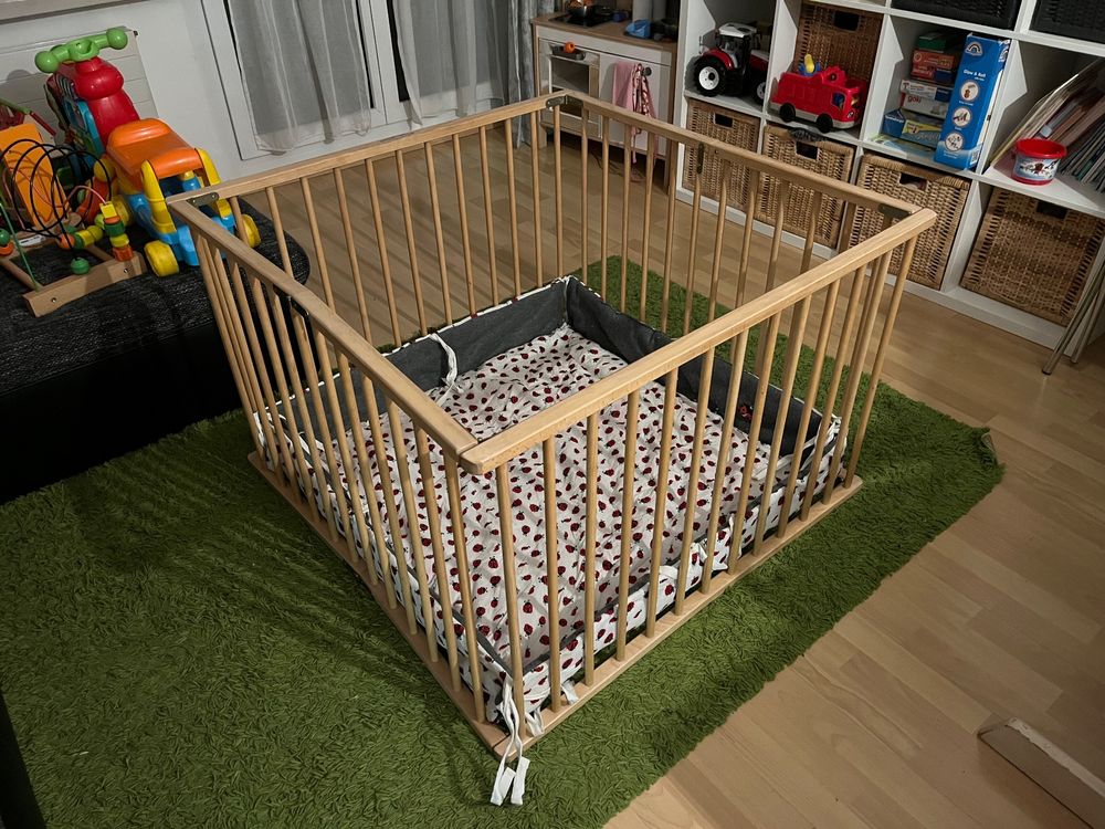 Laufgitter 98cm x 98cm x 68cm mit Decke (Gebraucht) in Bubikon für CHF 1 – nur Abholung auf ...