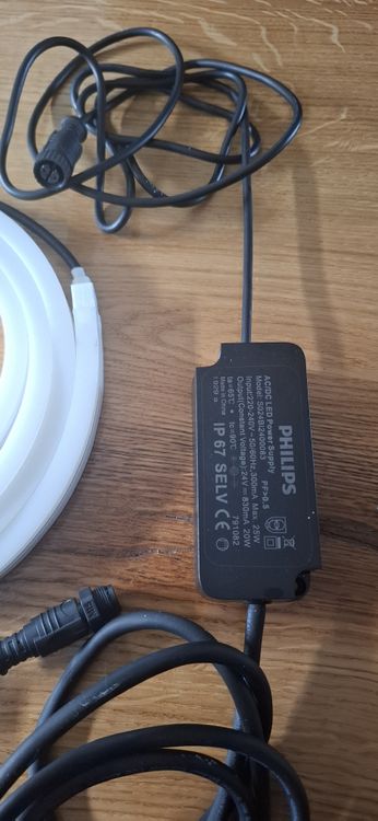 Philips Hue Lightstrip Outdoor 2m (Gebraucht) in Guntershausen für CHF ...