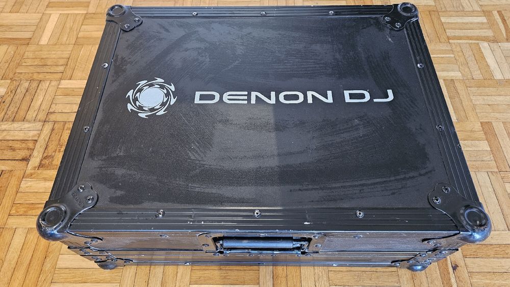 Denon DJ DN-MC6000 DJ-Controller im Flight Case (Gebraucht) in Zürich ...