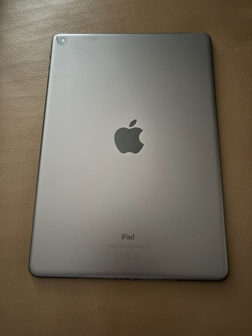 iPad A2602, 9. Generation, 256 GB, space grau (Gebraucht) in Lenk im ...