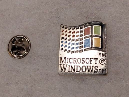 Microsoft Windows Pin (Gebraucht) in Waltenschwil für CHF 5 – mit ...