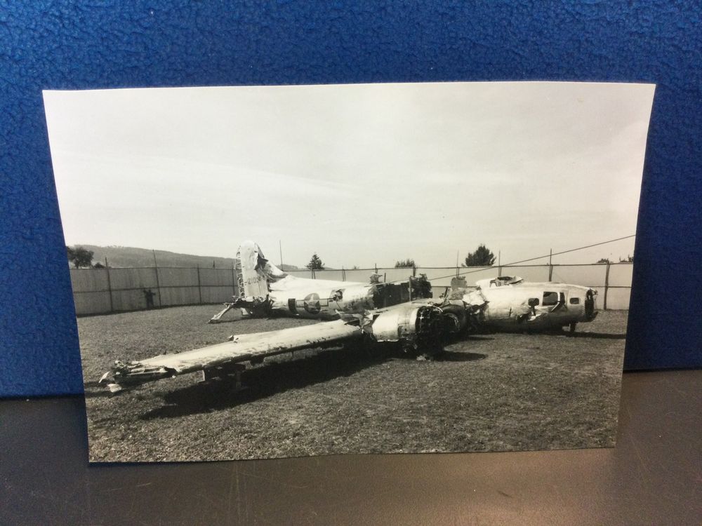 Bild Frack Boeing B-17 hinten Bergung duch Schaffner Suhr (Gebraucht ...