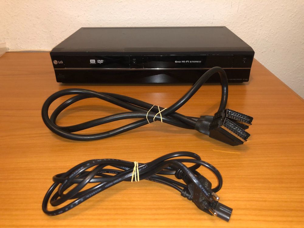 LG RC388 / VHS-DVD Player-Recorder (Gebraucht) in Rotkreuz für CHF 89 – mit Lieferung auf ...