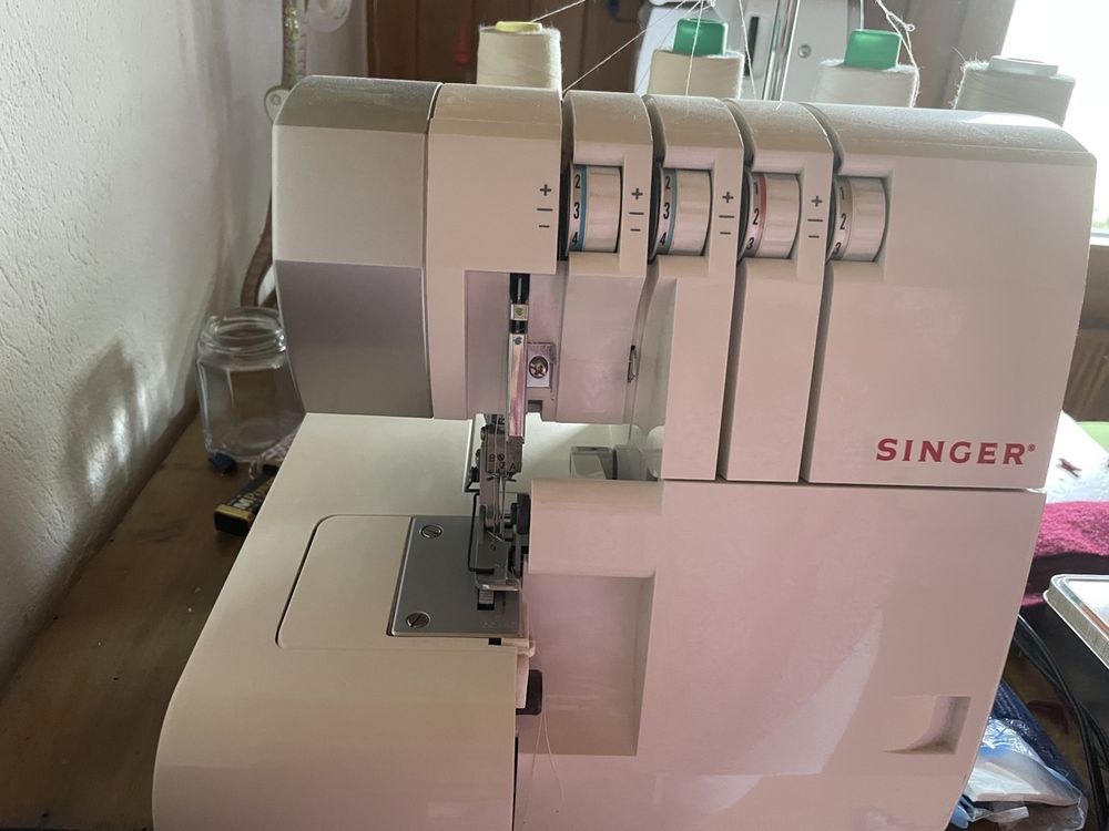 Singer Overlock (Gebraucht) in Erschmatt für CHF 111 – mit Lieferung ...