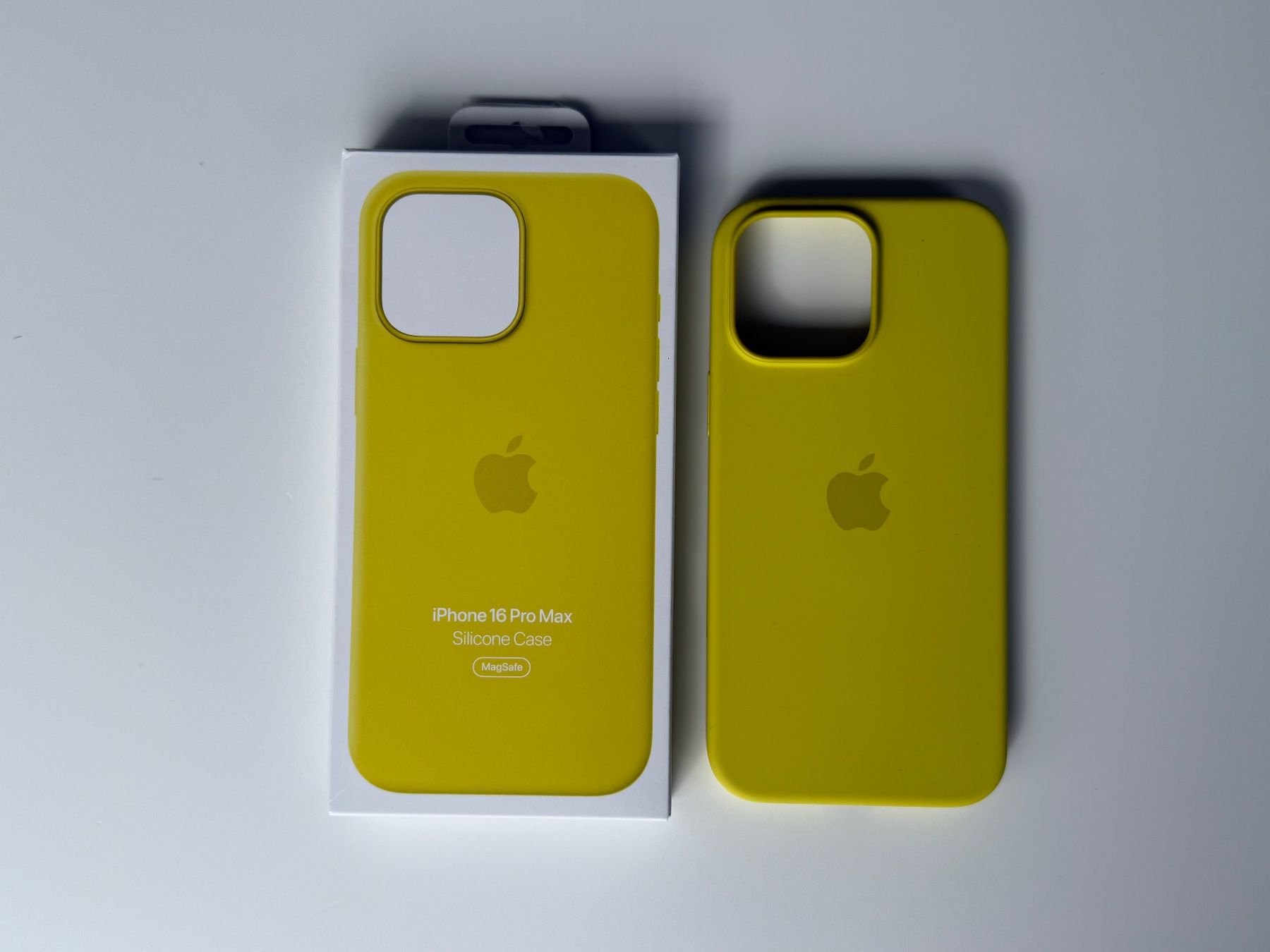 Original Apple iPhone 16 Pro Max Silikon Case Top Zustand! (Neu (gemäss ...