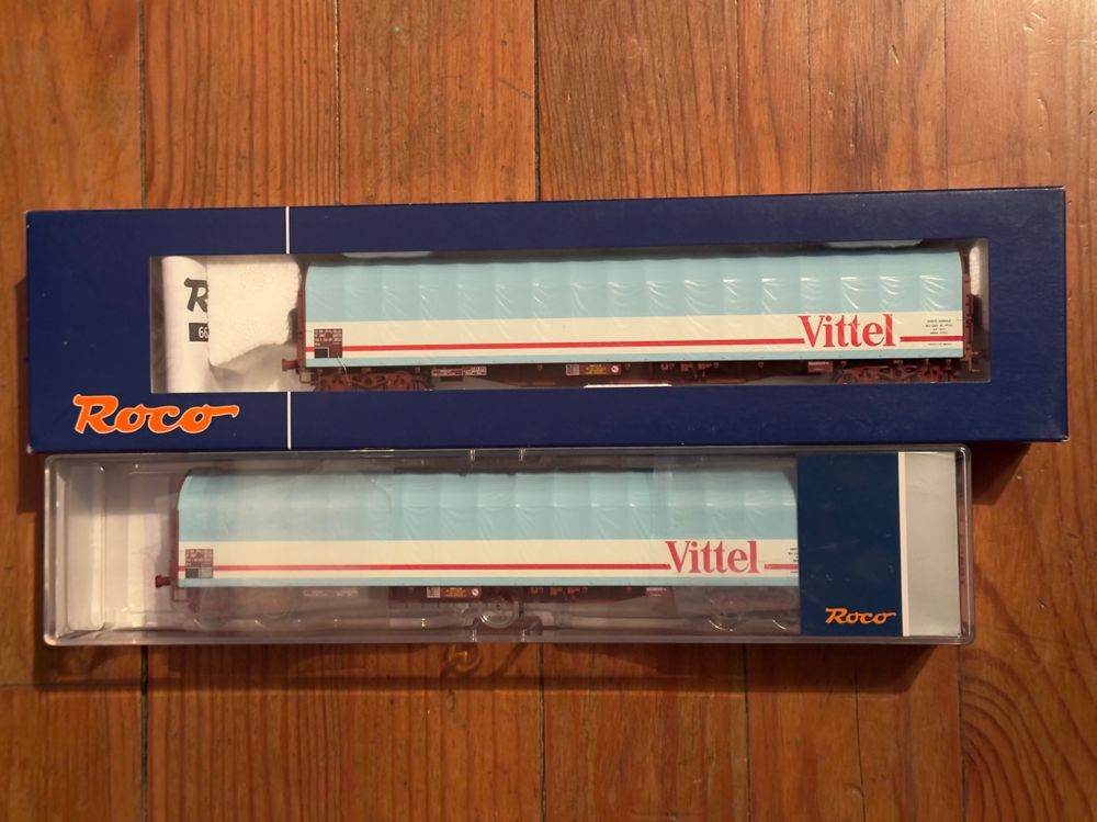 ROCO 76453 + 66314 Lot de 2 wagons bachés Vittel (Neuf avec emballage d ...