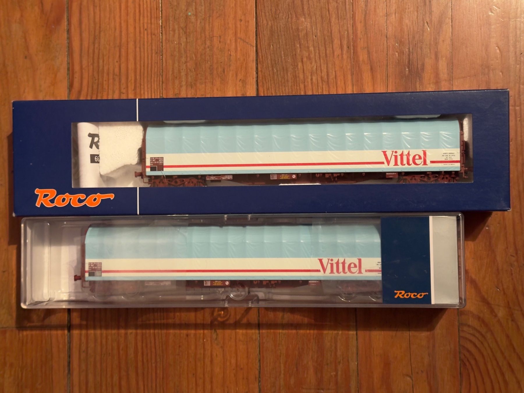 ROCO 76453 + 66314 Lot de 2 wagons bachés Vittel (Neu und ...