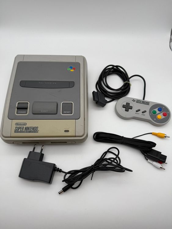 SNES + Controller Nintendo original Retro (Gebraucht) in St. Gallen für ...
