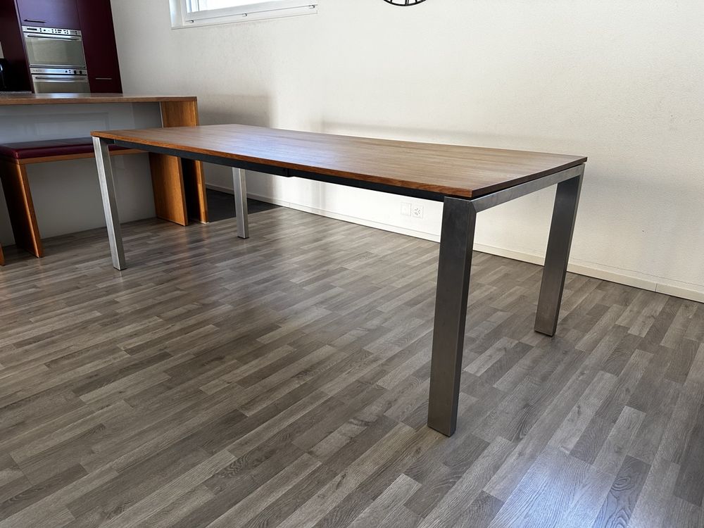 Moderner Esstisch im Holz/Edelstahl Design | Kaufen auf Ricardo