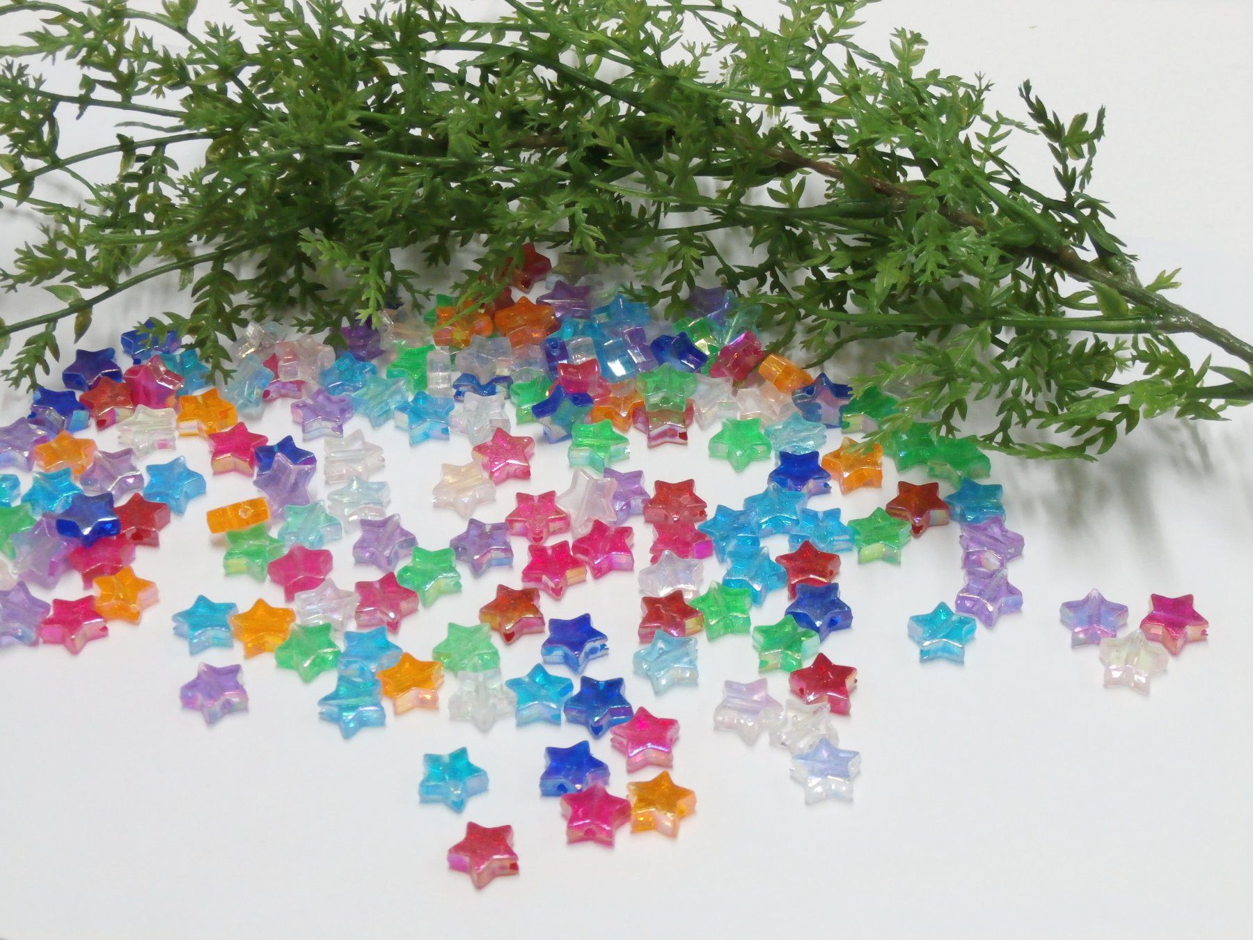 200 Acryl Perlen Stern MIX (1422) (Neu und originalverpackt) in Blatten-Naters für CHF 1 – mit ...