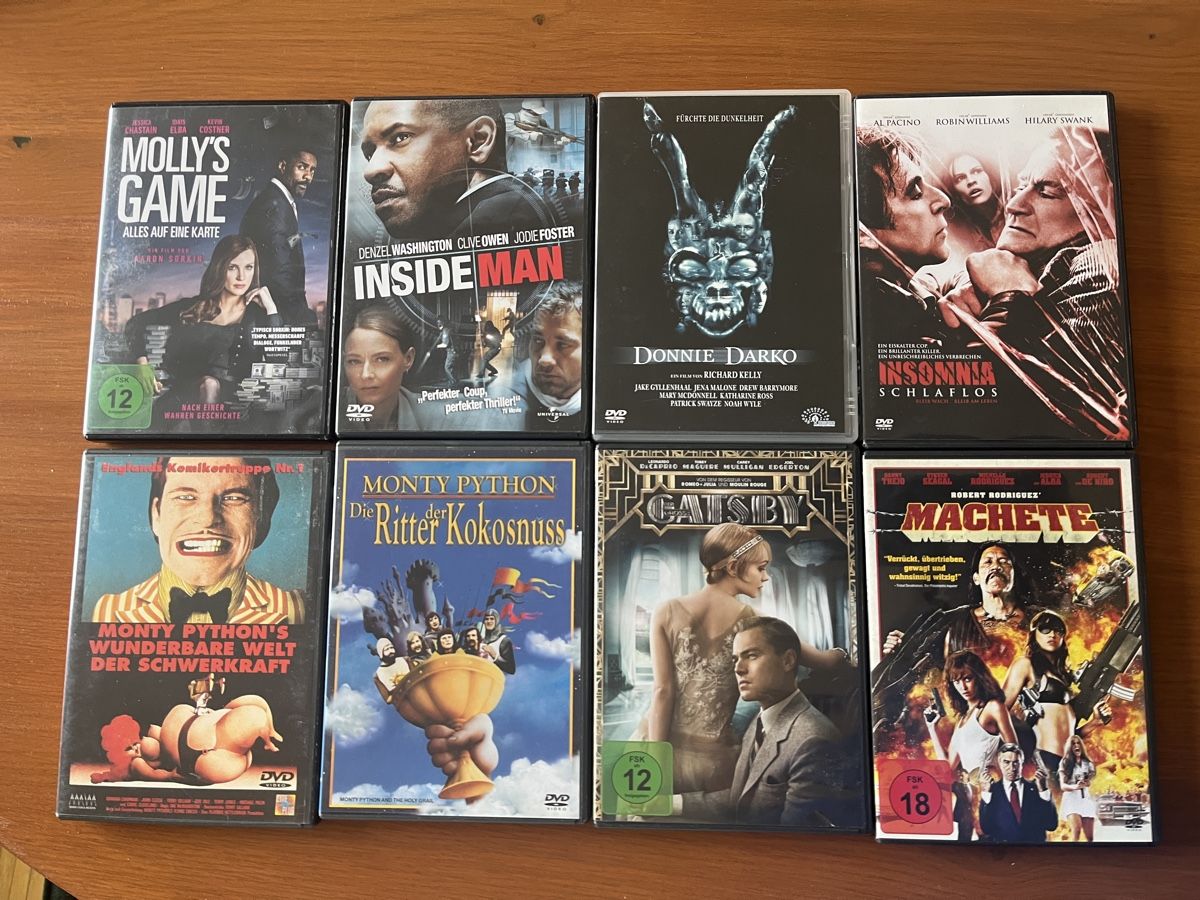 DVD Sammlung 8 Stück (Gebraucht) in Horgen für CHF 1 – nur Abholung auf ...