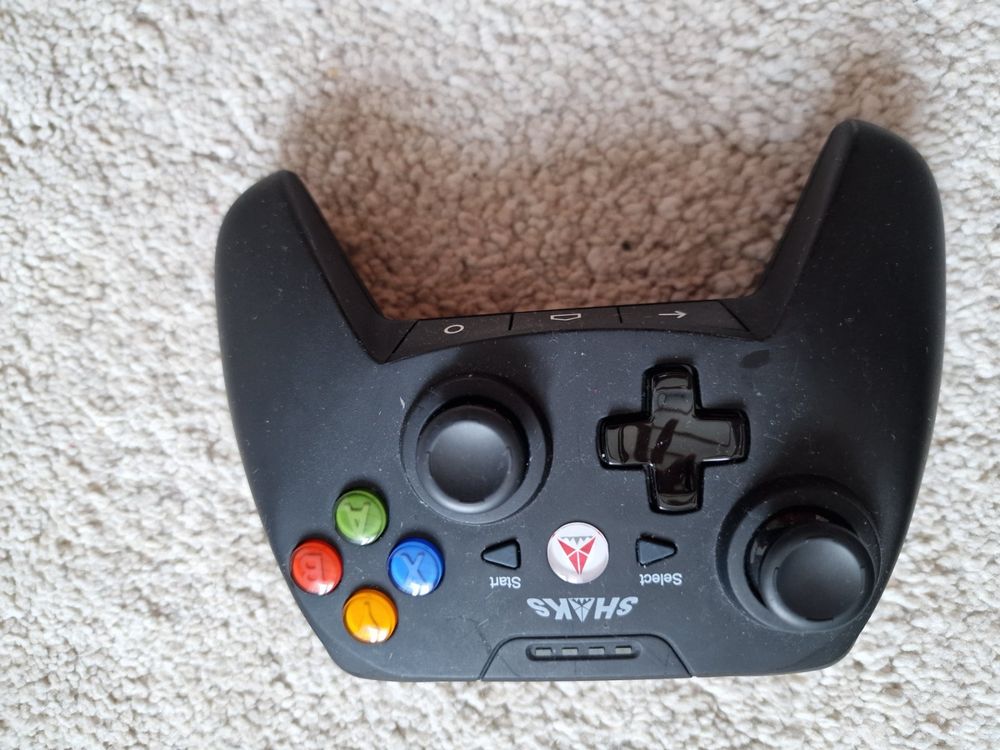 Shaks bluetooth Controller (Gebraucht) in Gerlafingen für CHF 15 – nur ...