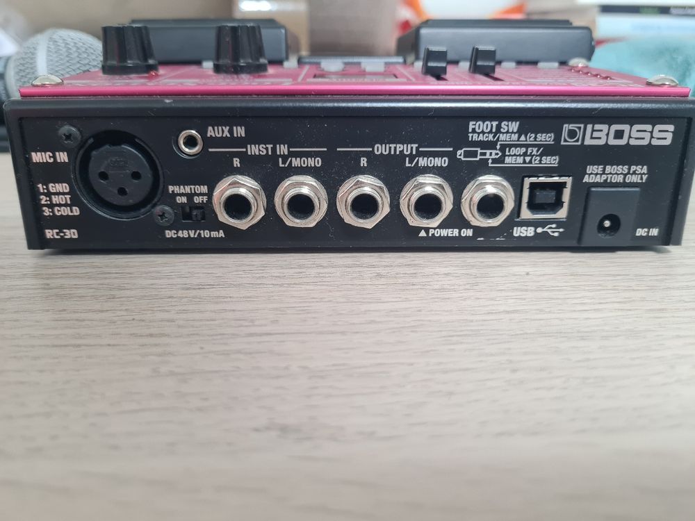 Boss RC-30 Loop Station + Shure SM58 (Neu (gemäss Beschreibung)) in Alpnach Dorf für CHF 145 ...