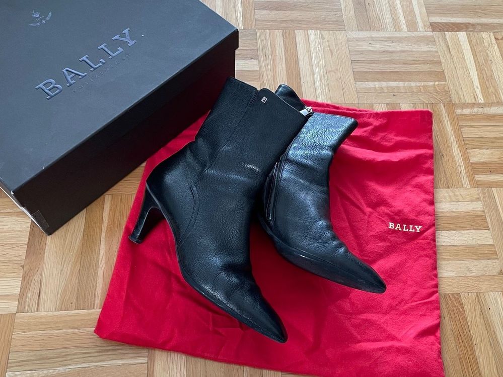 Bally Schuhe Stiefel Gr. 41 (Gebraucht) in Rüfenacht für CHF 100 – mit Lieferung auf Ricardo kaufen
