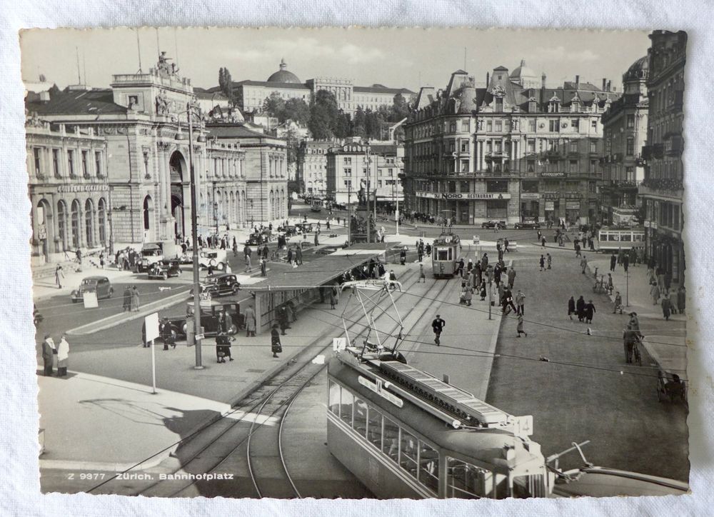 AK ZÜRICH-BAHNHOFPLATZ, Trams, belebt (Gebraucht) in Wallisellen für CHF 5 – mit Lieferung auf ...