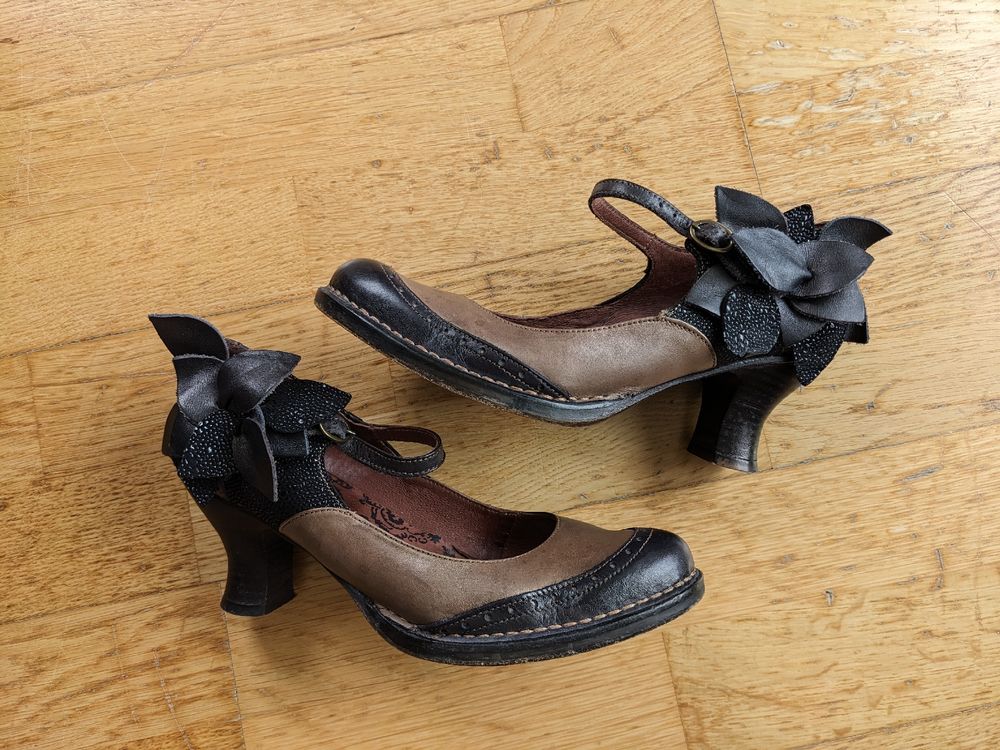 Chaussures Neosens (Gebraucht) in St-Imier für CHF 25 – mit Lieferung auf Ricardo kaufen