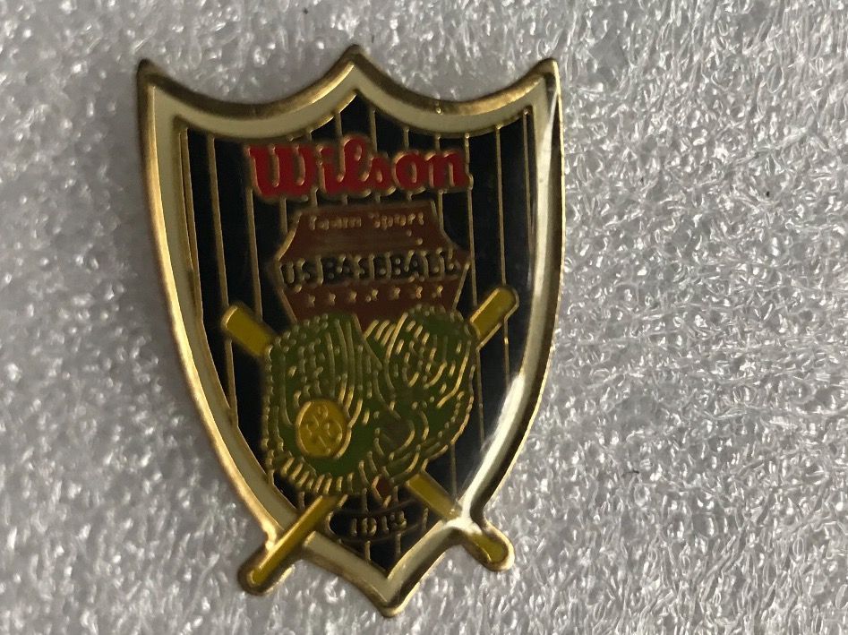 Wilson US Baseball Pin (Gebraucht) in Itingen für CHF 3 – mit Lieferung ...