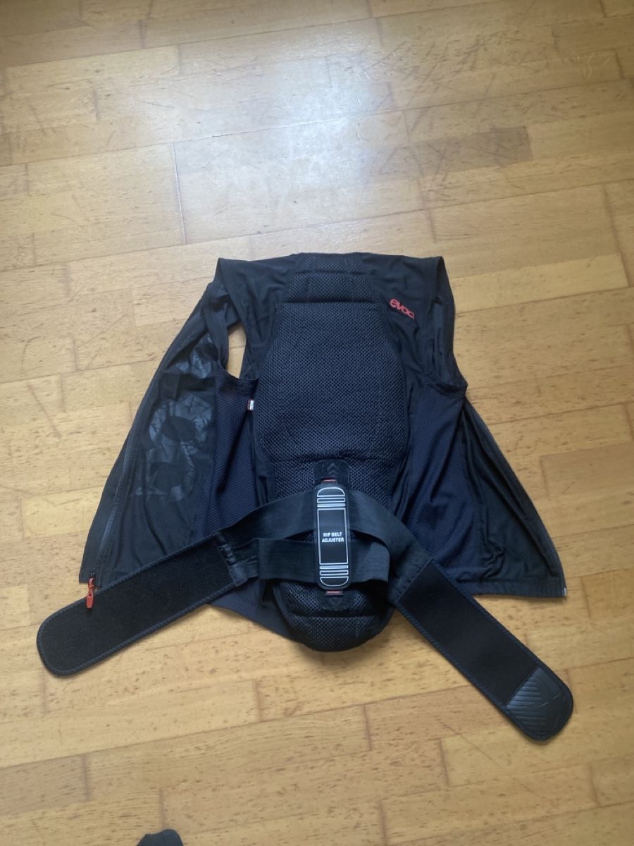Evoc Back Protector Gr. S - Top Zustand - Rückenpanzer (Gebraucht) in ...