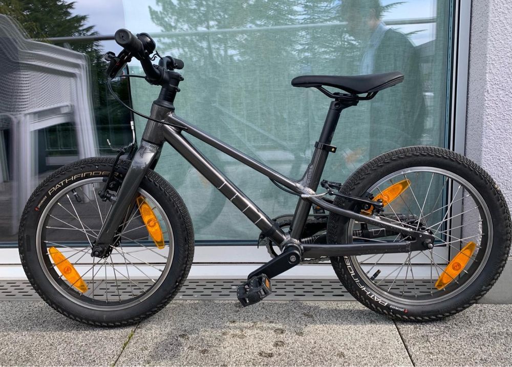 Velo Specialized 16 Zoll (Gebraucht) in Zürich für CHF 145 – nur ...