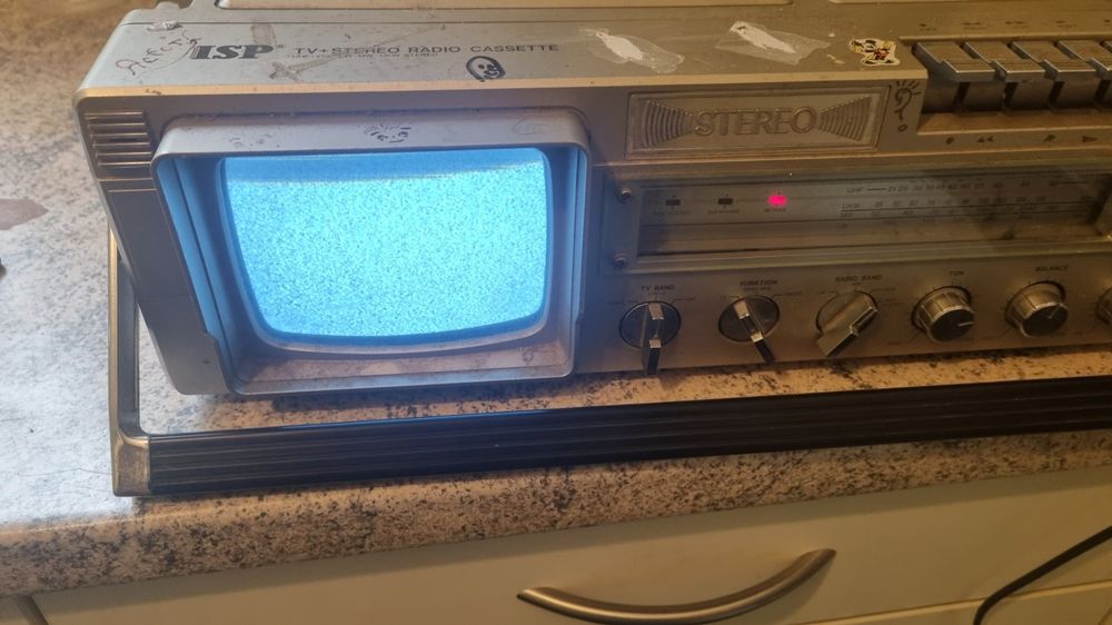 ISP Stereo Radio Cassette/TV Kombi 90 S (Gebraucht) in für CHF 18 – mit ...