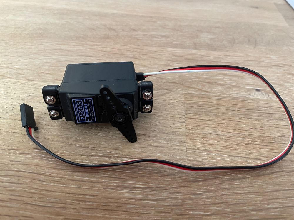 S9254 Futaba Servo S9254 Digital (Gebraucht) in Mettmenstetten für CHF 30 – mit Lieferung auf ...