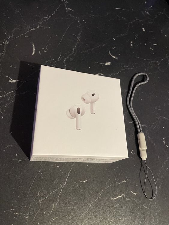 Airpod pro 2 mit MagSafe ladecase und Incase Lanyard (Neu und ...