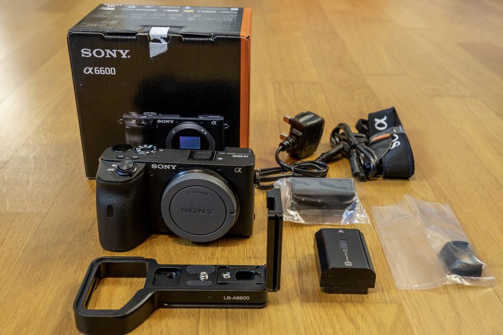 Sony a6600 (inkl. L-Winkel) | Kaufen auf Ricardo