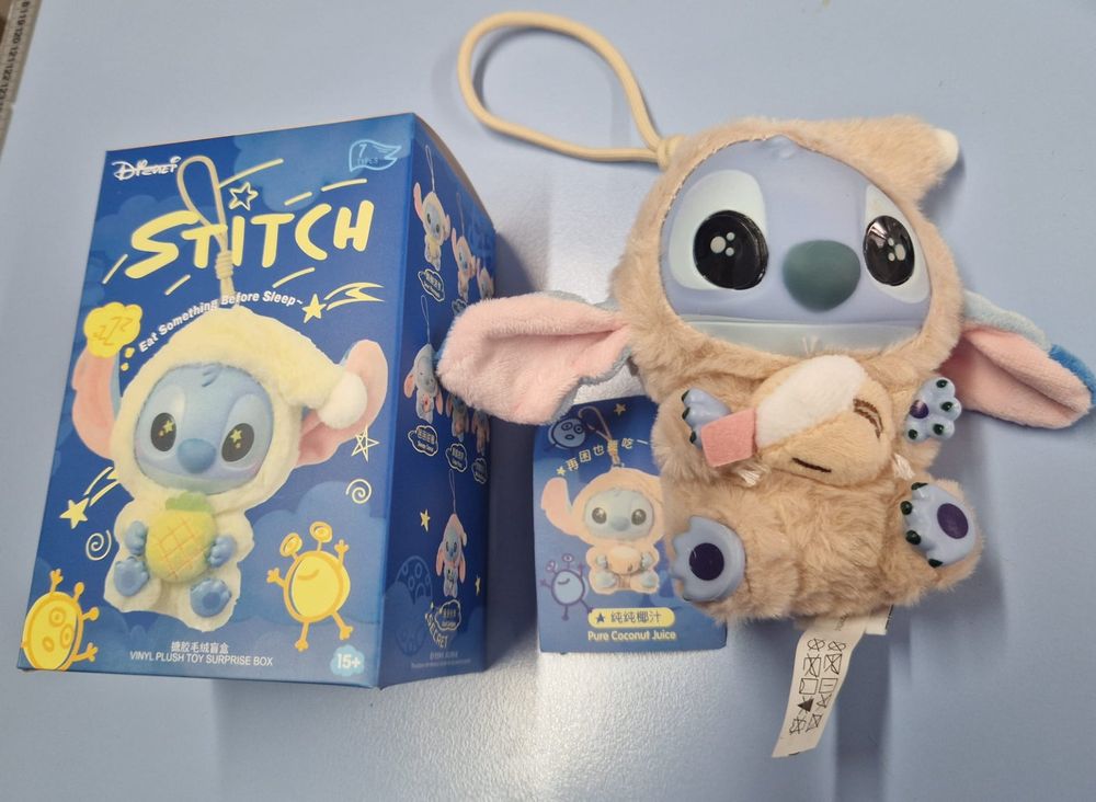 Labubu STITCH Disney Beige original NEUF Pure CoconutJuice (Neu und ...