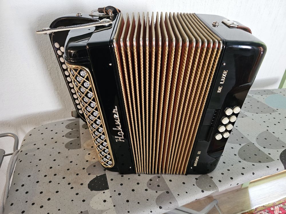 Diatonisches Akkordeon Hohner Norma III de Luxe | Kaufen auf Ricardo