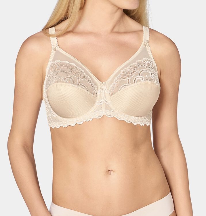 TRIUMPH Bügel-BH Romy Grösse 95B (Neu und originalverpackt) in Corgémont für CHF 20 – mit ...