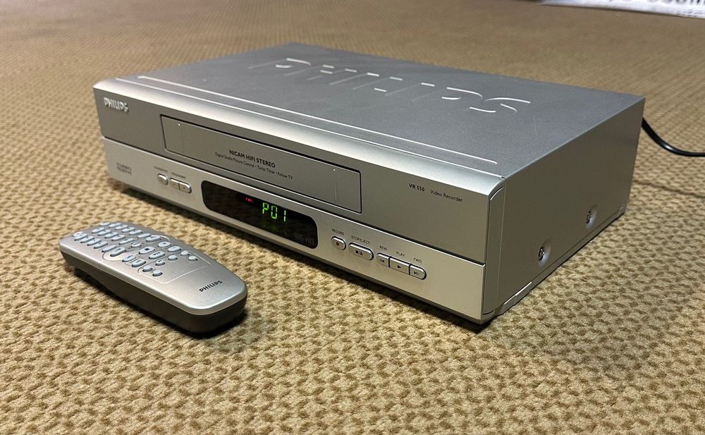 VHS-Recorder Philips VR550 mit TurboDrive-Laufwerk (Gebraucht) in Kirchberg BE für CHF 145 – mit ...