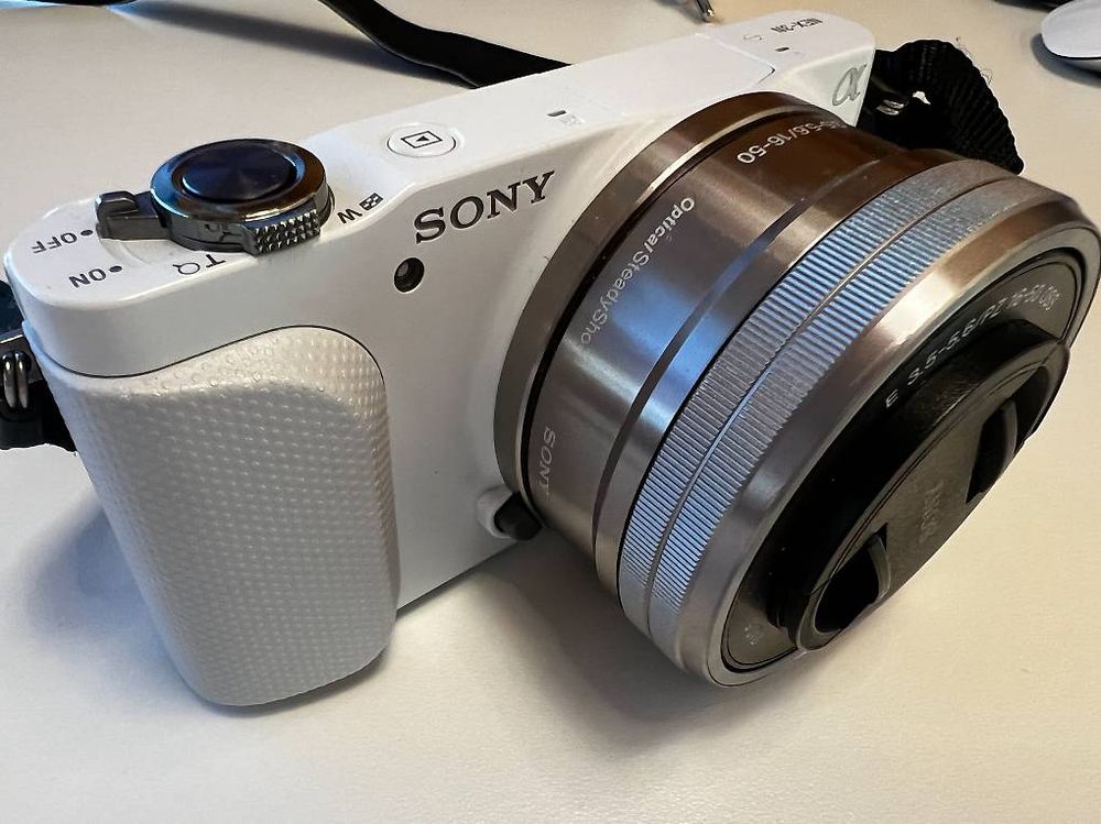 Sony NEX-3N Kamera mit Objektiv 16-50mm OSS (Gebraucht) in Zürich für ...