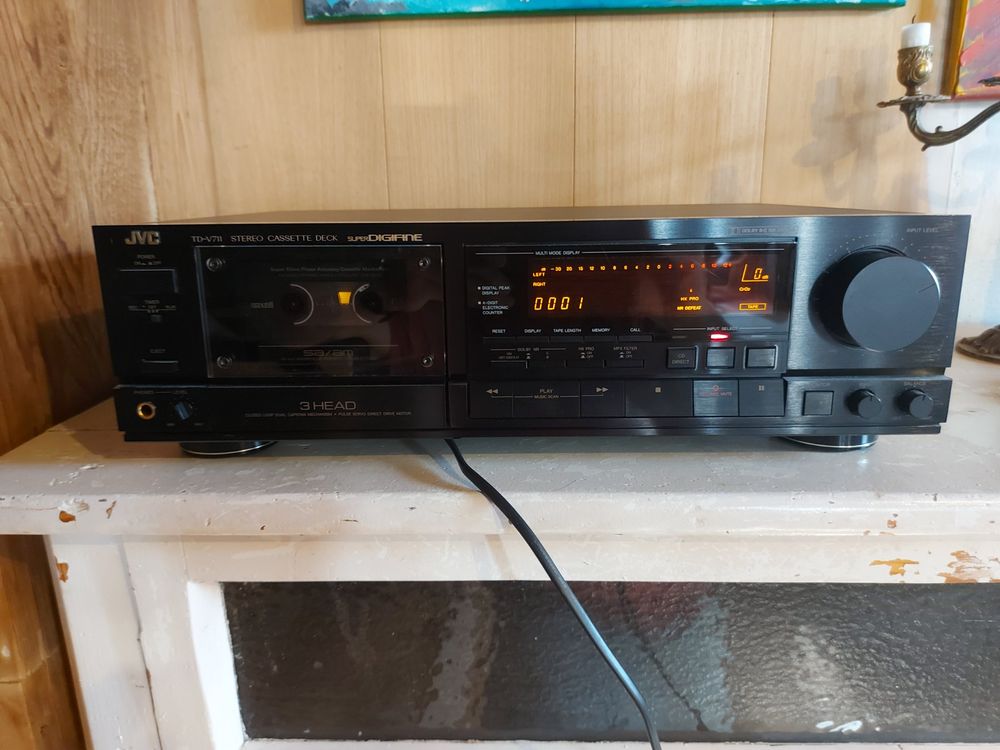 JVC Kassettendeck TD-V711 Super Digifine 3-Head (Gebraucht) in Adliswil ...