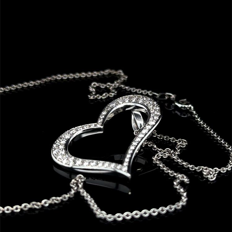 Piaget Heart Necklace (Neu (gemäss Beschreibung)) in Jona für CHF 3000 ...